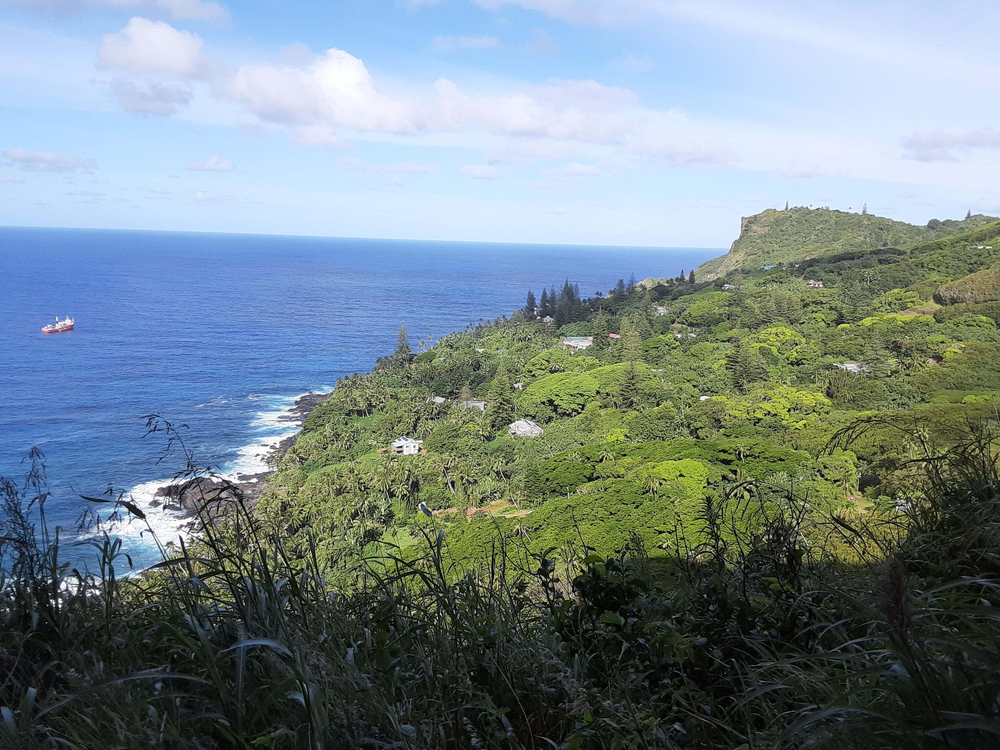 Visit Pitcairn by cargo ship MS Silver Supporter